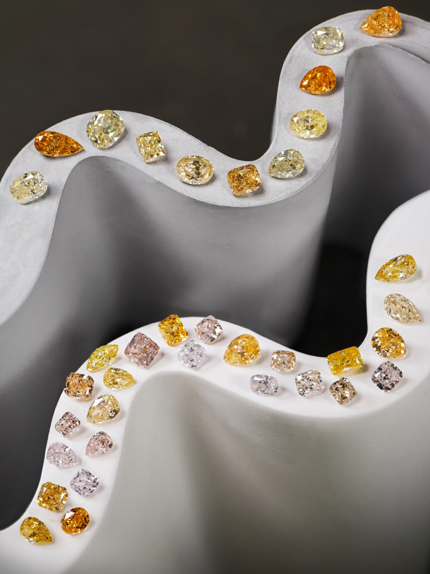 A Guide to Natural Fancy Color Diamonds – Dynamic International